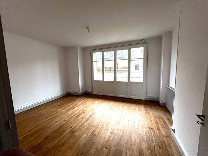 Appartement à louer - Centre Ville, Gueret - 3 pièces - 2 chambres