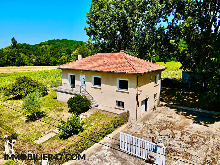 Maison à vendre - Montpezat - 4 pièces - 3 chambres