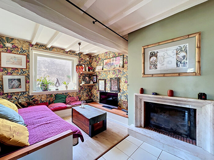 Sennecé-lès-Mâcon, Sennecé-les-Mâcon : Maison 6 pièces à vendre