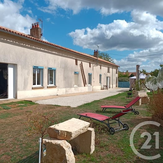 Maison 4 pièces à vendre - Mairé-Levescault