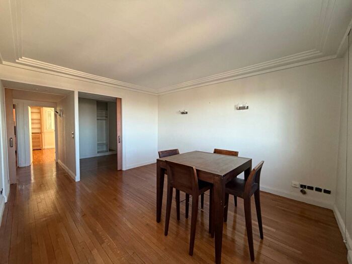 Appartement à louer - Centre, Saint-Cloud - 3 pièces - 1 chambre