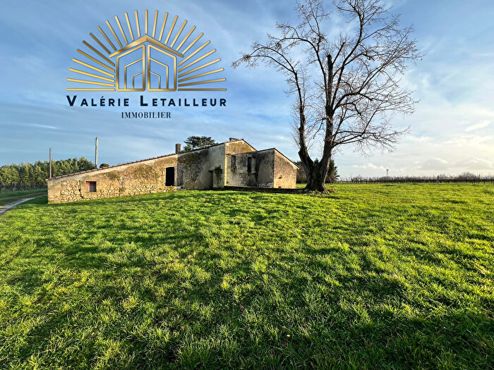 Maison à vendre - Saint-Quentin-de-Baron - 9 pièces - 3 chambres