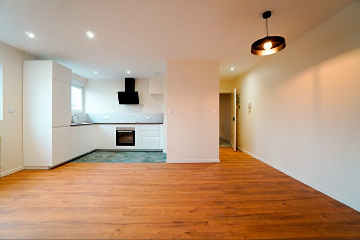 Appartement à louer - Nancy, Poincaré, Foch, Anatole France, Croix de Bourgogne - 2 pièces - 1 chambre