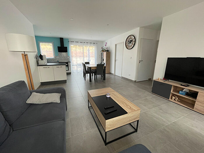 Maison à vendre - Lézigné - 3 pièces - 2 chambres