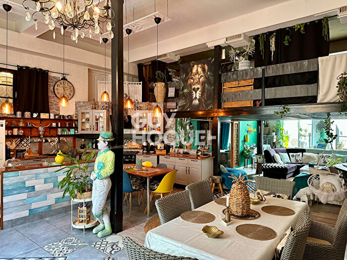 Appartement à vendre - Carcassonne - 7 pièces - 4 chambres