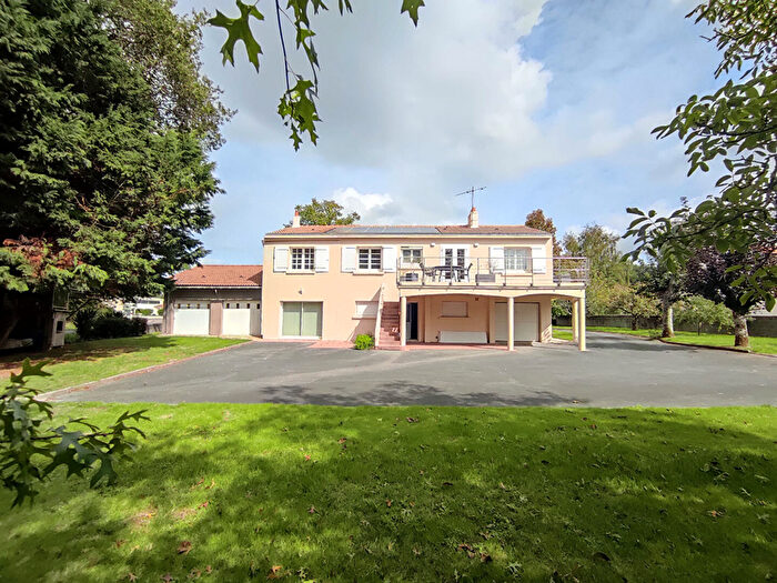 Maison à vendre - Sainte-Flaive-des-Loups - 7 pièces - 5 chambres