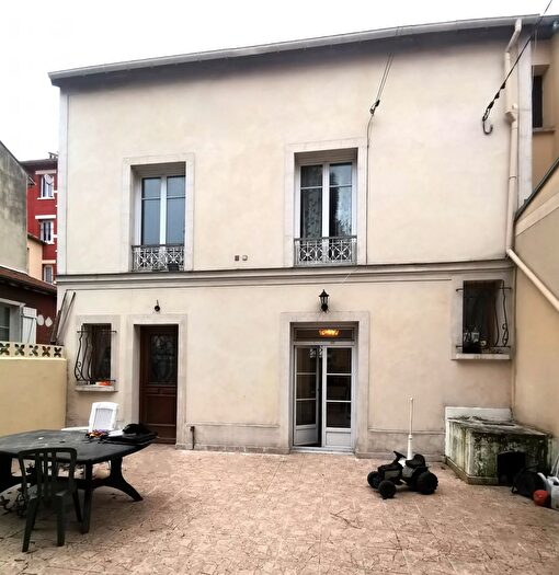 Maison à vendre - Ivry-sur-Seine - 5 pièces - 2 chambres
