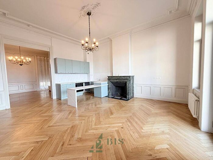 Appartement à louer - Roanne - 2 pièces - 1 chambre