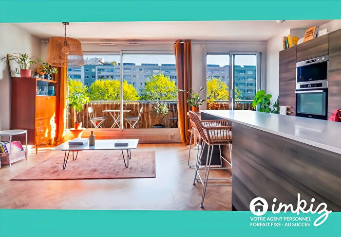 Appartement à vendre - Paris e , Belleville, Saint-Maur - 3 pièces - 2 chambres