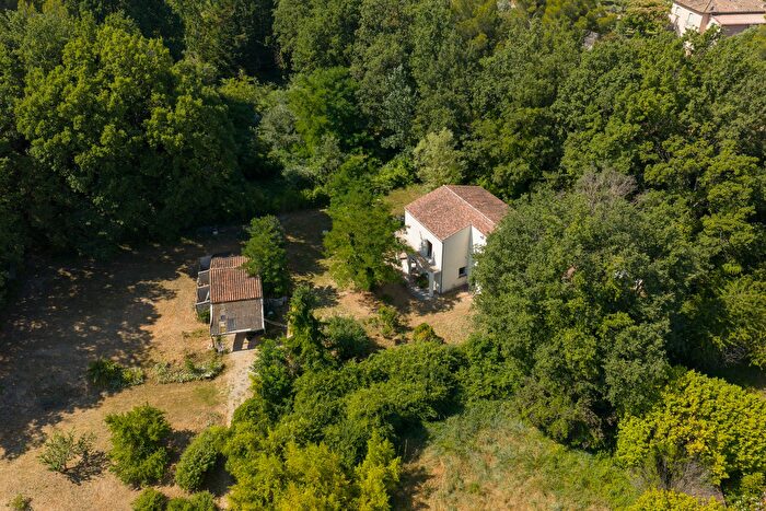 Maison à vendre - Meyrargues - 6 pièces - 4 chambres