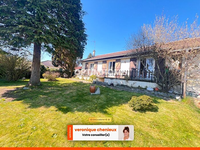 Maison à vendre - Chaptelat - 3 pièces - 2 chambres
