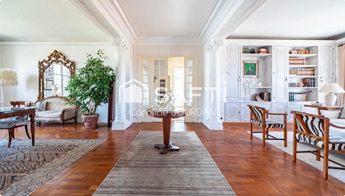 Appartement 4 pièces à Nice, Valrose, à vendre