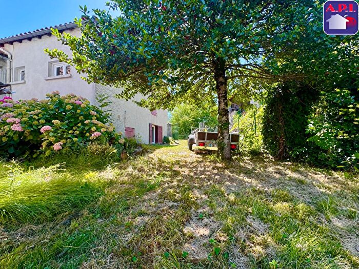 Vèbre : Maison 5 pièces à vendre