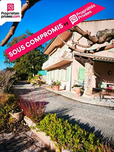 Maison à vendre - Le Cannet-des-Maures - 6 pièces - 3 chambres