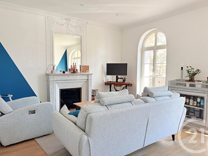 Appartement à vendre - Saint-Ouen, Pasteur, Zola - 5 pièces - 3 chambres