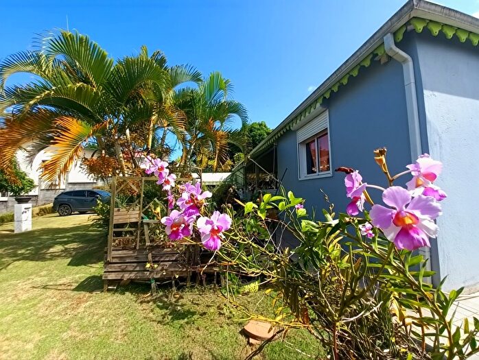 Maison à vendre - Baie-Mahault - 4 pièces - 2 chambres