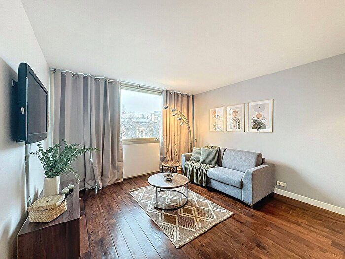 Appartement 1 pièce à louer à Paris 16ème arrondissement