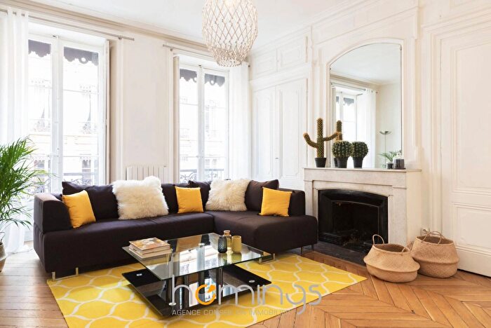 Appartement à louer - Presquîle, Centre ville, Cordeliers, Lyon ème arrondissement - 2 pièces - 1 chambre