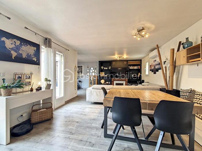 Maisons à vendre et appartements à louer - 1