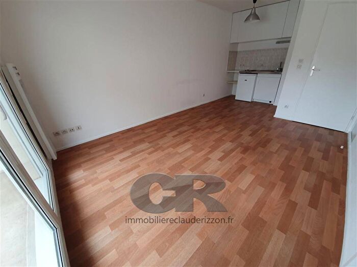 Appartement à louer - Velodrome-Reclus Callot, Vand uvre-lès-Nancy - 1 pièce