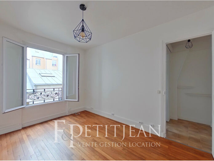 Appartement à louer - Paris e , Citroën, Boucicaut - 1 pièce - 1 chambre