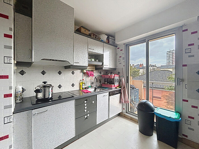 Appartement à louer - Limoges, Aurence, Corgnac, Cité universitaire, Beaublanc - 3 pièces - 2 chambres