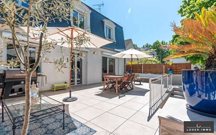 Maison 8 pièces à vendre à Saint-Maur-des-Fossés