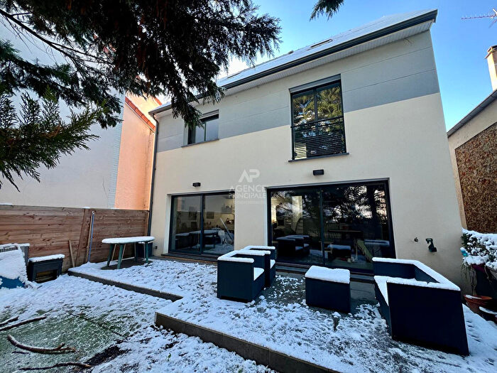 Maison à vendre - Houilles, Centre-ville - 7 pièces - 4 chambres