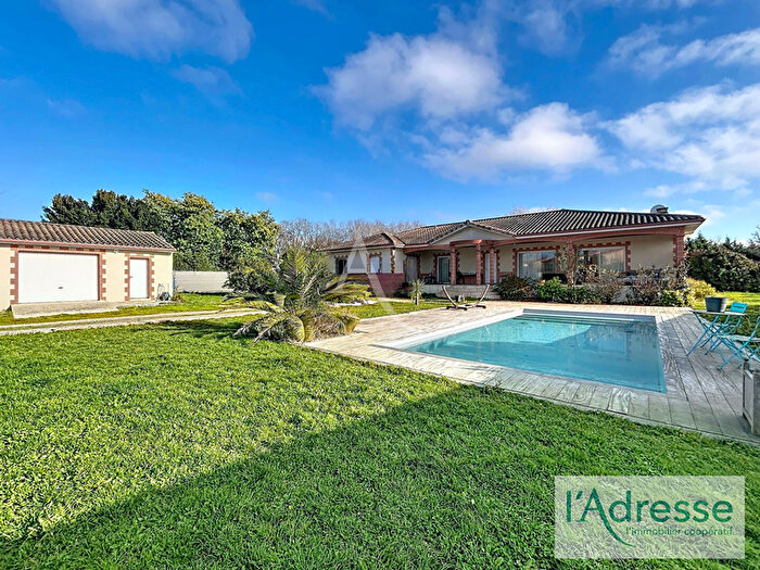 Maison à vendre - Saint-Jory - 5 pièces - 4 chambres