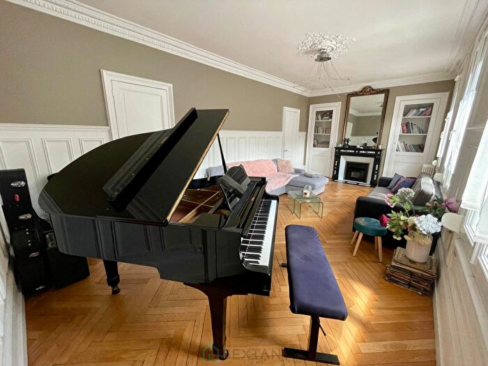 Maison à vendre - Saint-Aubin-lès-Elbeuf - 8 pièces - 5 chambres