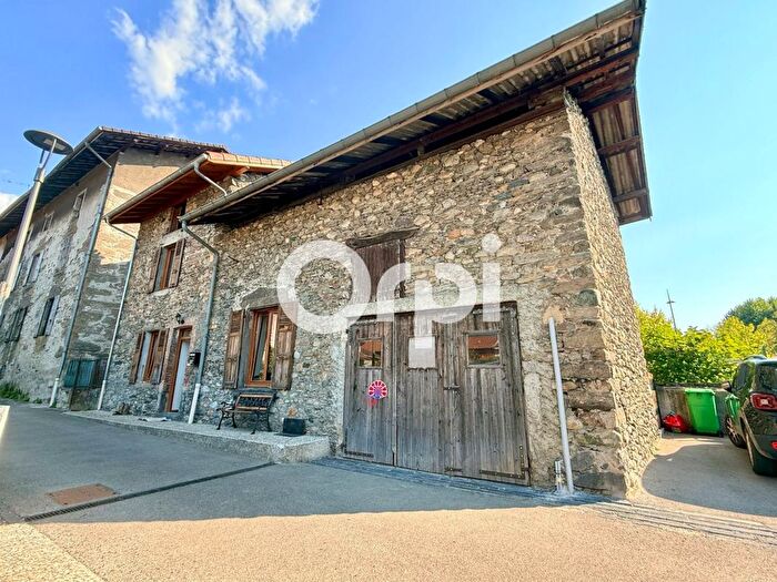 Maison 3 pièces à Tencin, à louer