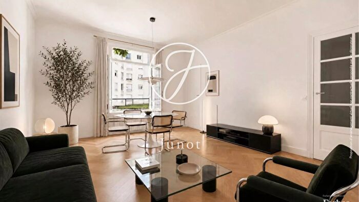 Neuilly-sur-Seine, Plaine des Sablons : Appartement 2 pièces à vendre