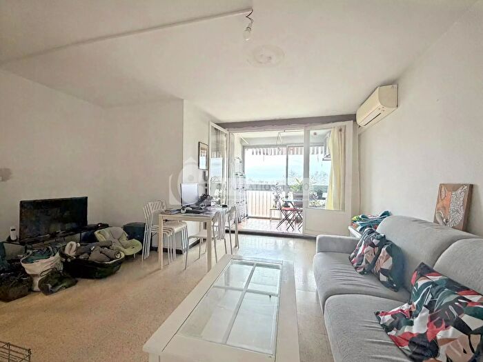 Appartement à vendre - Arles, Trinquetaille - 3 pièces - 2 chambres