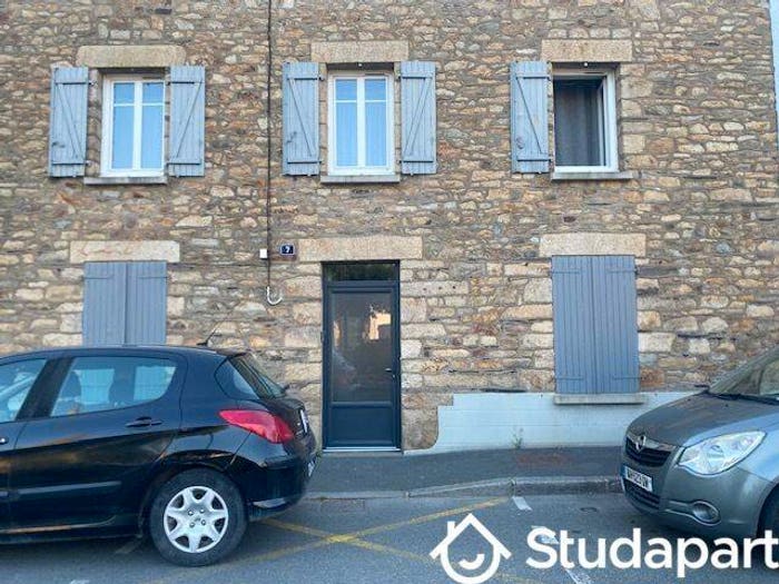Appartement 1 pièce à louer à Bains-sur-Oust