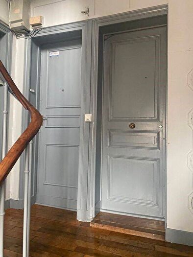 Appartement à louer - République-Gare-Porte de Paris, Saint-Denis - 2 pièces - 1 chambre