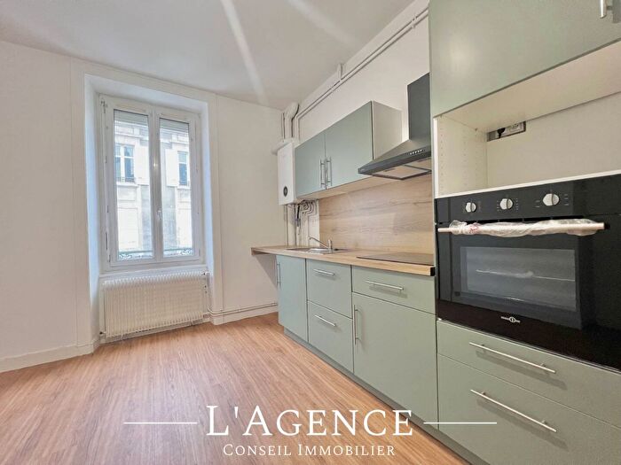 Appartement à louer - Limoges - 3 pièces - 2 chambres