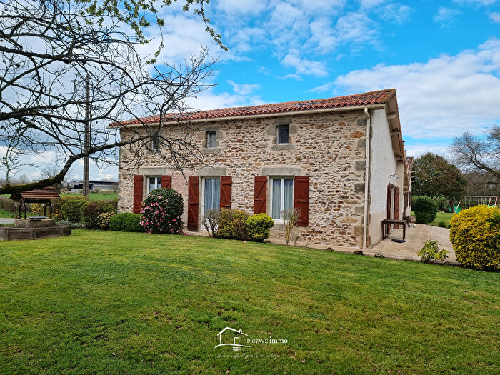 Maison à vendre - Vasles - 6 pièces - 3 chambres
