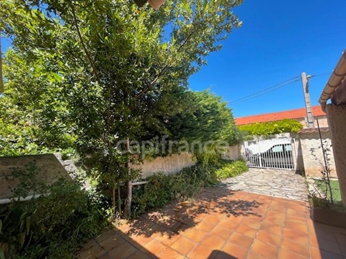 Maison à vendre - Marseille e , Sainte-Marguerite - 5 pièces - 3 chambres