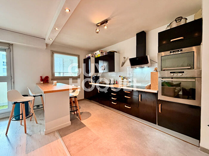 Appartement à vendre - Courbevoie, Gambetta, La Défense - 4 pièces - 3 chambres