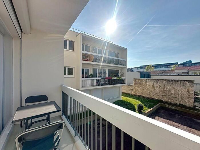 Les Mûriers, Saint-Maur-des-Fossés : Appartement 1 pièce à louer