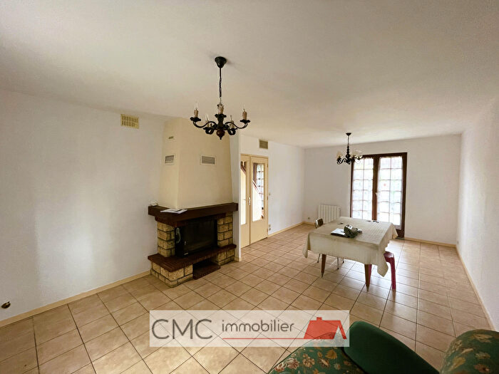 Maison 4 pièces à vendre à Voves