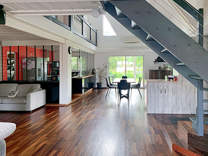 Maison 5 pièces à vendre à Le Pian-Médoc
