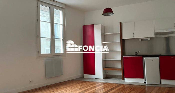 Centre, Sablé-sur-Sarthe : Appartement 2 pièces à louer