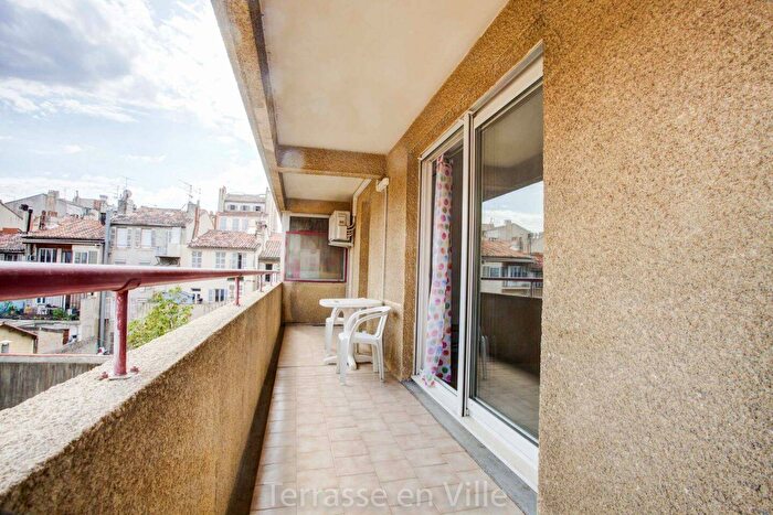 Appartement à louer - Marseille ème arrondissement - 2 pièces - 1 chambre