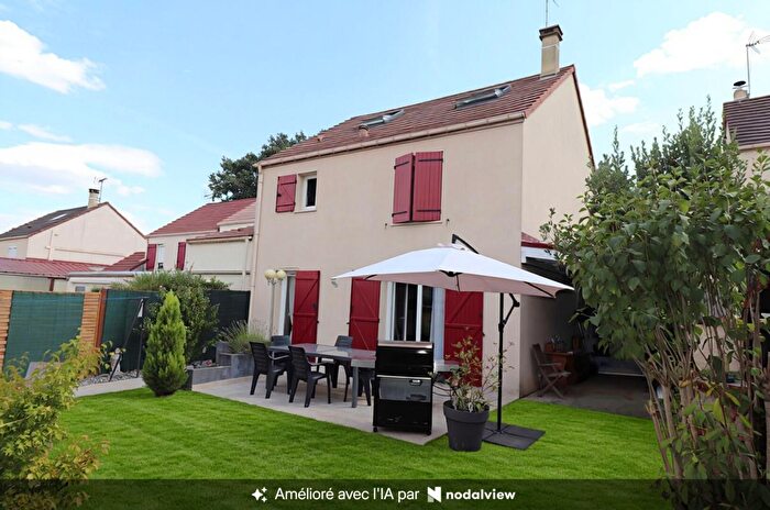 Maison 6 pièces à vendre à Saint-Thibault-des-Vignes