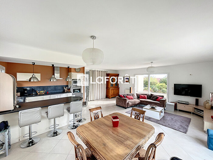 Maison 6 pièces à Tournehem-sur-la-Hem, à vendre
