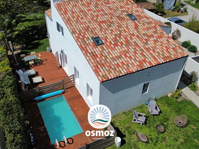 Maison à vendre - Nieul-sur-Mer - 5 pièces - 4 chambres