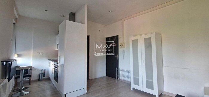 Appartement 1 pièce à louer à Centre Ville-Fin de la Guerre, Tourcoing