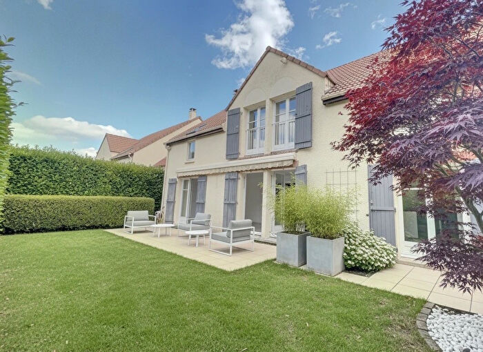 Gournay-sur-Marne : Maison 6 pièces à vendre