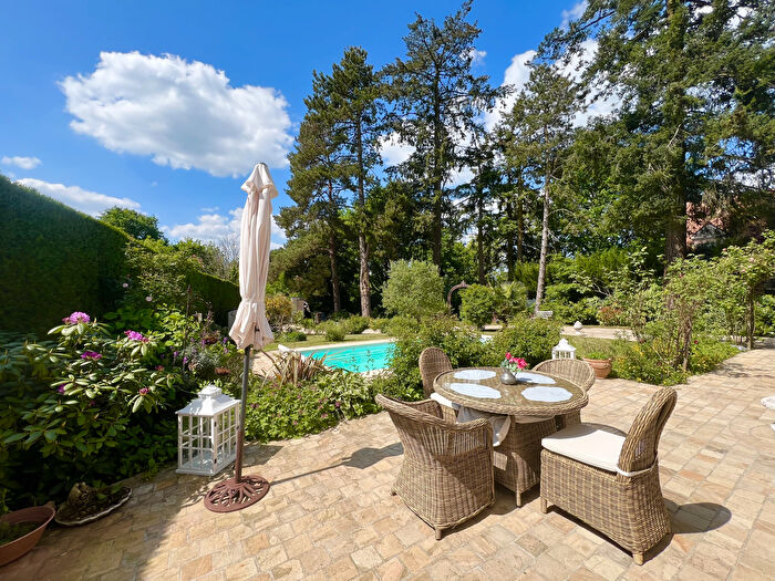 Maison à vendre - Thoiry - 8 pièces - 6 chambres